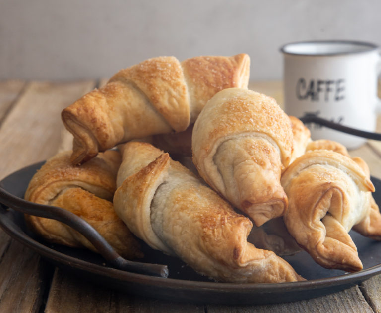 Easy Chocolate Crescent Rolls - Breads and Sweets
