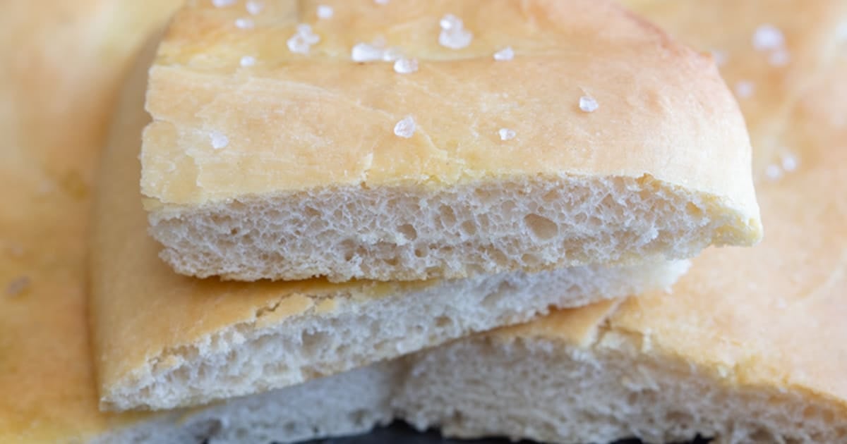Italian Pizza Bread Recipe - Breads and Sweets