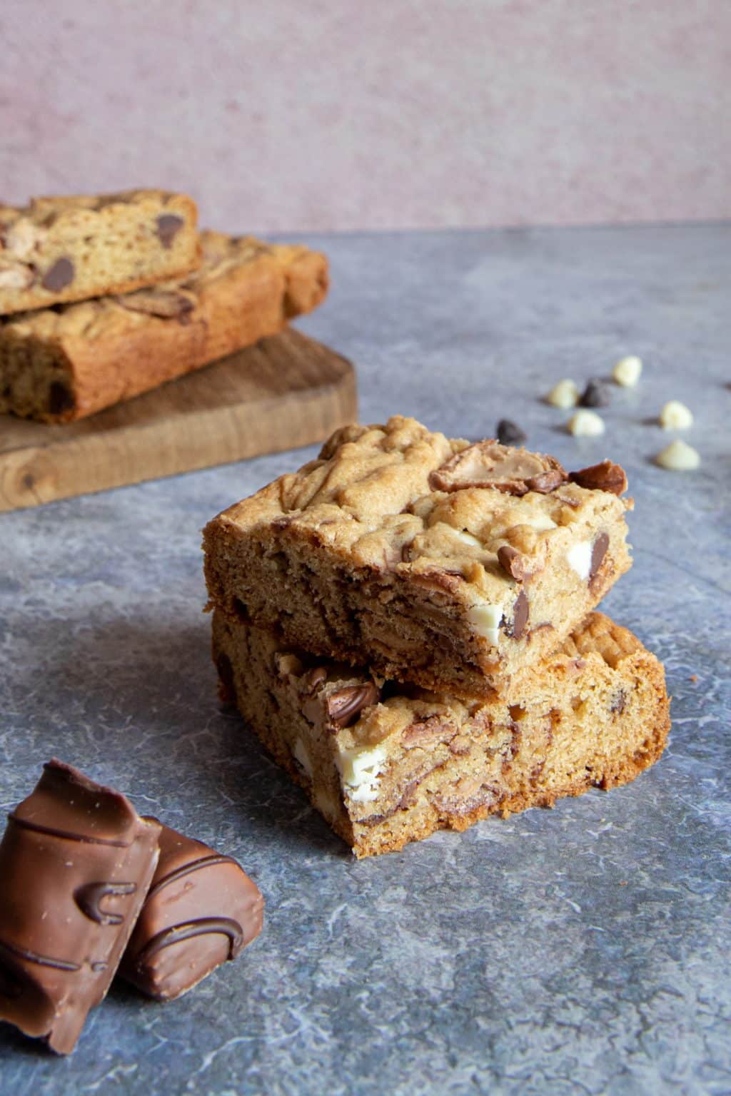 Simple Kinder Bueno Bars - Breads and Sweets