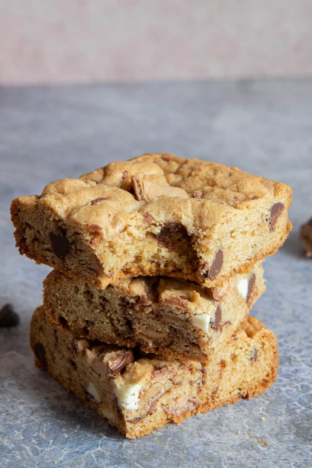 Simple Kinder Bueno Bars - Breads and Sweets